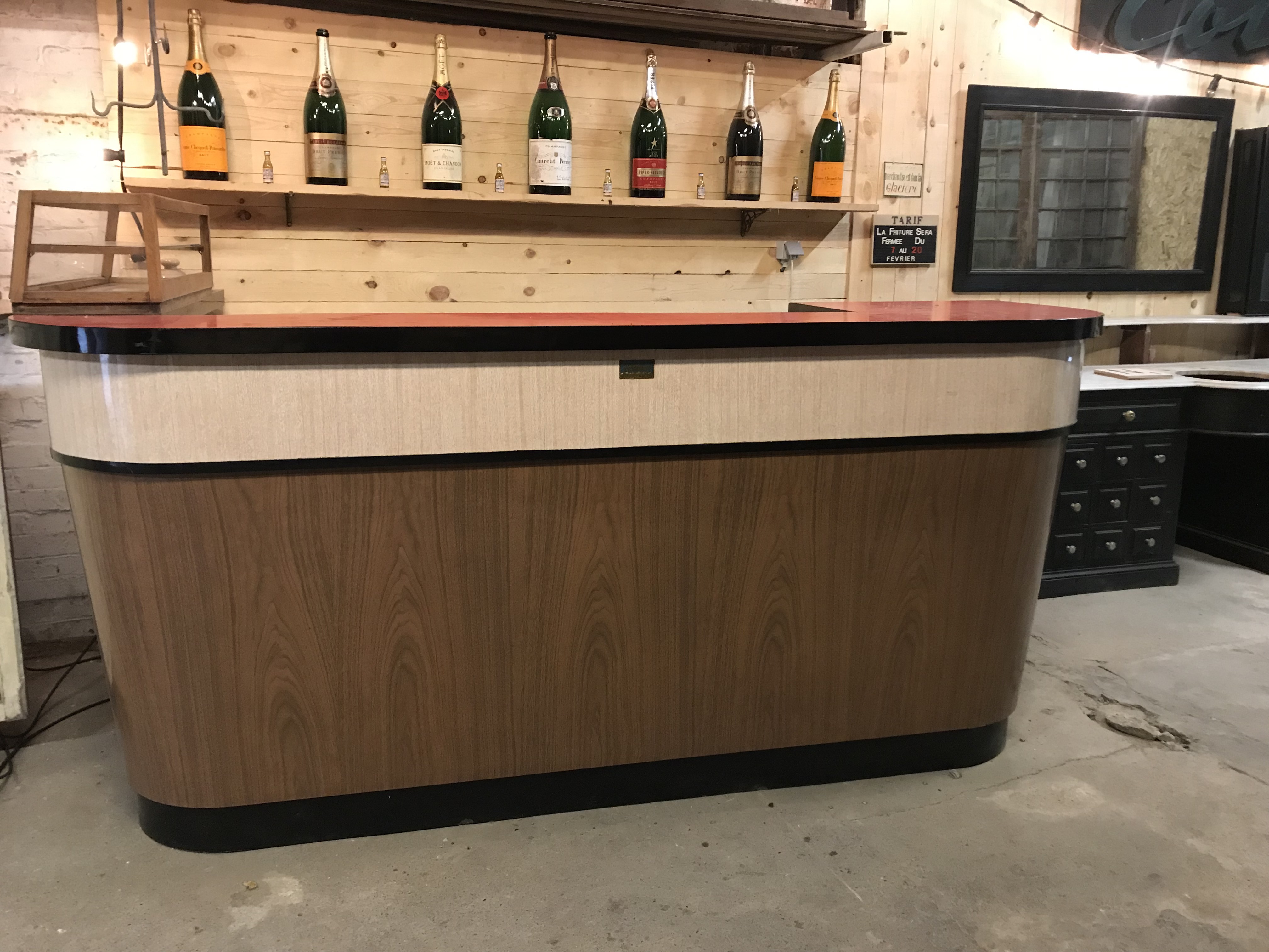 Comptoir de bar en formica